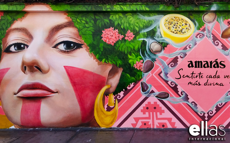 Amarás y mujeres artistas crean murales de empoderamiento femenino en Perú